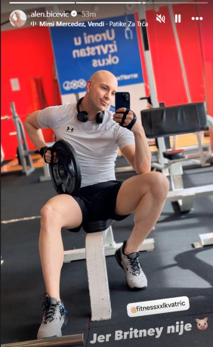 Alen Bičević poručio da poznata pjevačica nije svinja | Scena